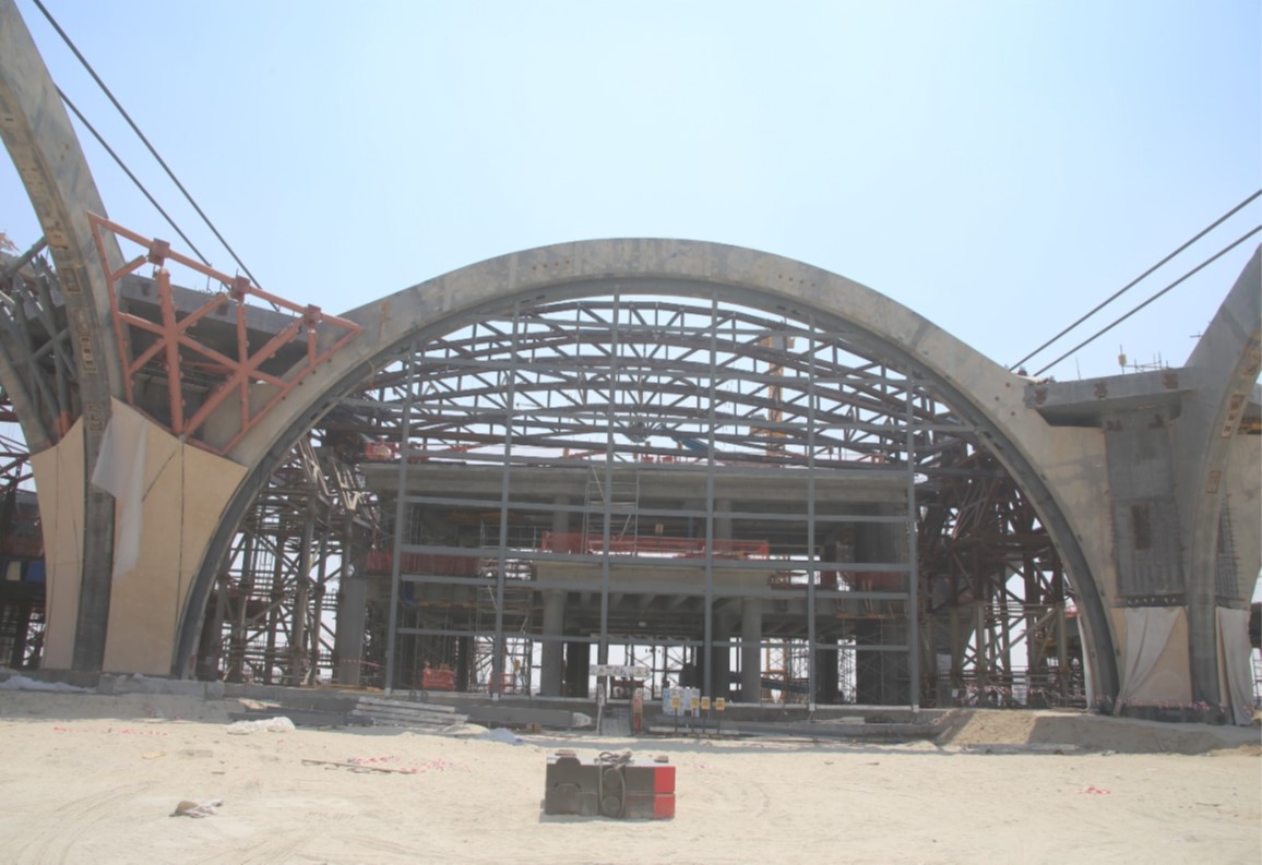 Home; Kuwait International Airport Passenger Terminal 2 Construction